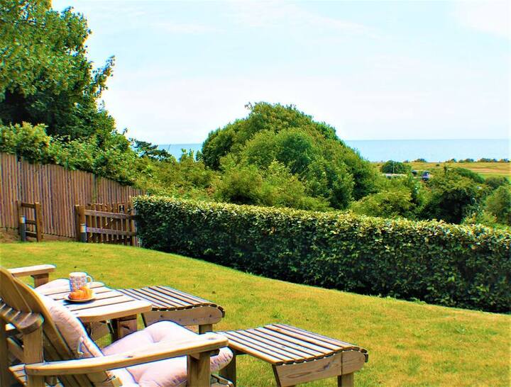 Stylish Seaview House W/hot Tub - Folkestone