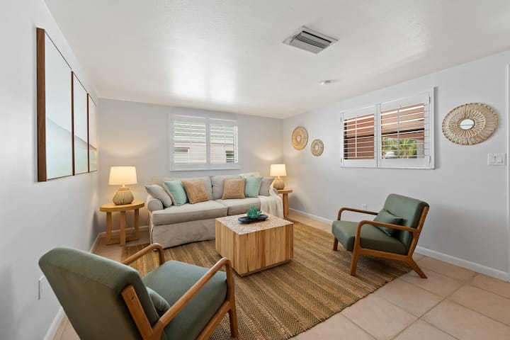 Couples Getaway, 3 Houses To Beach - Summer Lovin' - Sarasota, FL