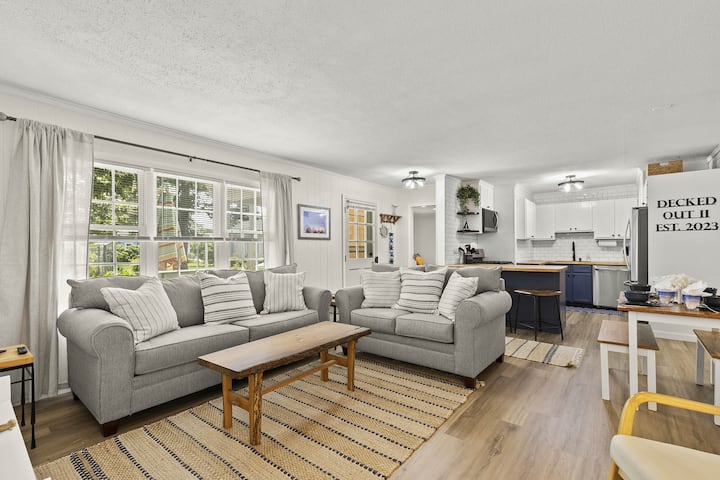 Cute Cottage Near Beach & Main Street 3br/3ba (14) - Capo Cod, MA