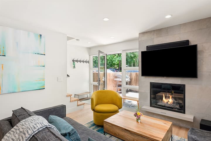 Aspen Elegance | Dt Aspen For 8, Walk To Slopes - Aspen