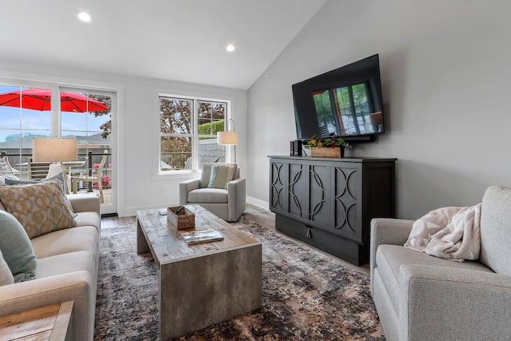 The Lofts Of Brick And Mortar-cali Loft |Balcony - Lake Geneva, WI