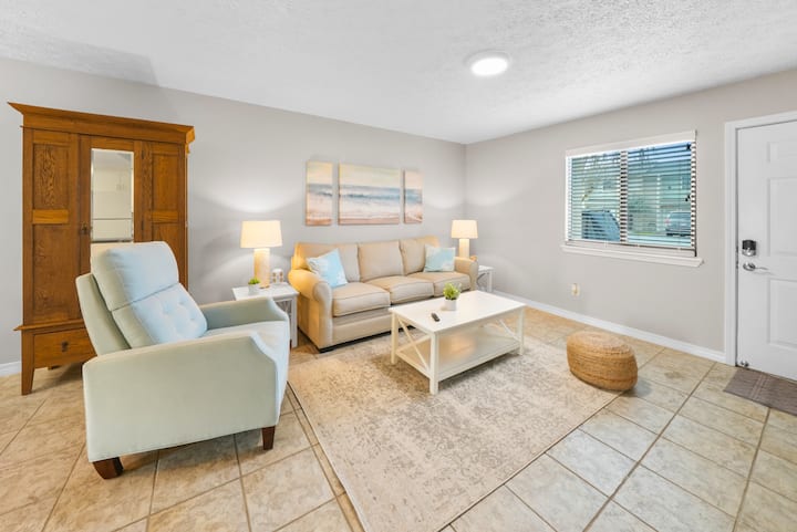 Sandy Kisses! Pools & Pickel Ball 2- Min Away! - Panama City Beach, FL