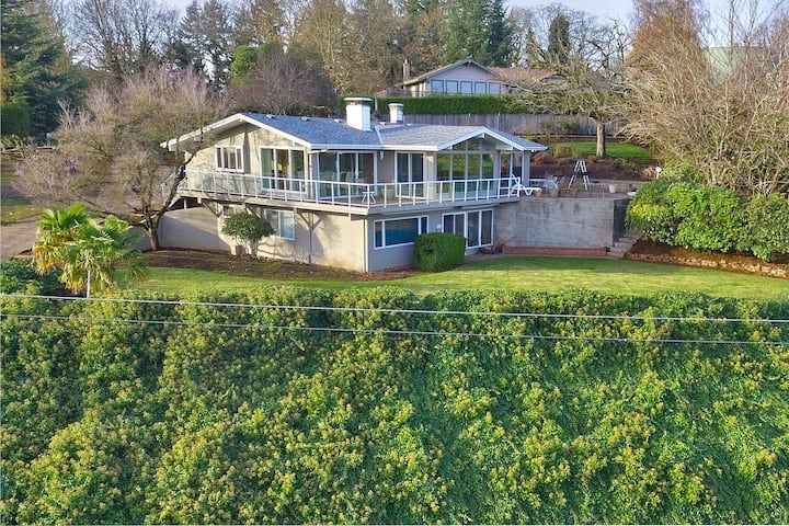 Vino Vista - Mid-century Stunning Views W Deck - Dundee, OR