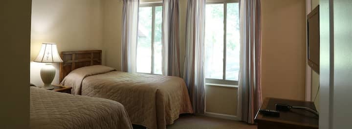 Convenient Accommodation In Morgantown - Cheat Lake, WV