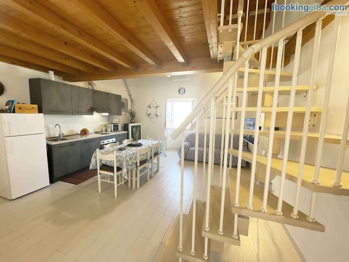 Casa Lo Chef - Mezzanine Studio Apartment - Portoferraio