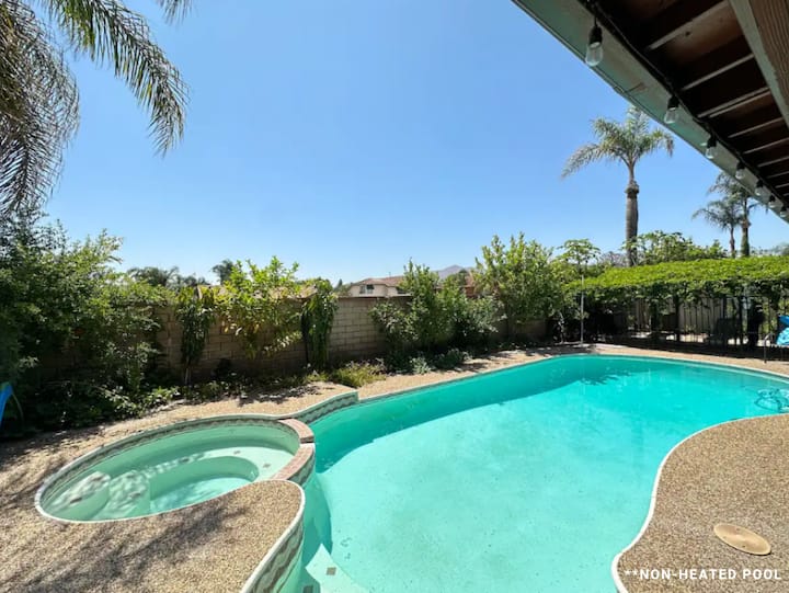 Rs1-luxury Estate With Private Pool & Hoa - Riverside, CA