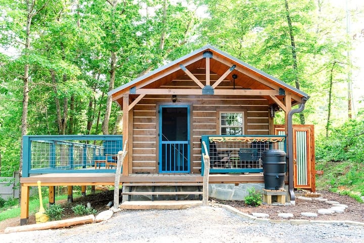 Clean & Green! Modern Log Cabin On Chattanooga Mtn - Chattanooga, TN