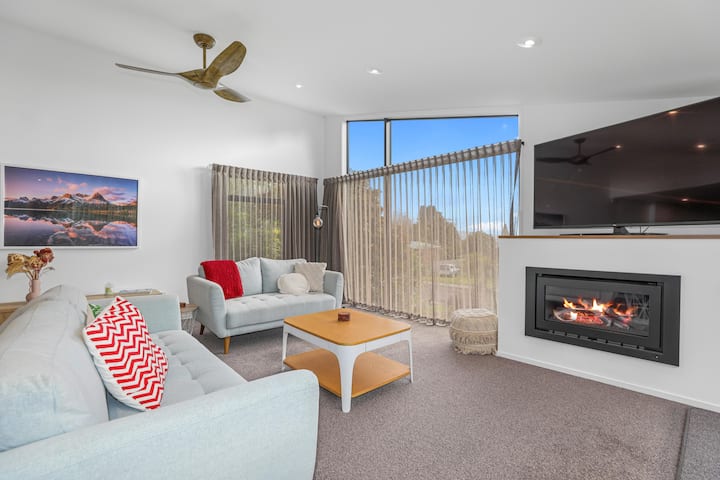 Redwoods Getaway | Stylish By The Redwoods Forest - Rotorua