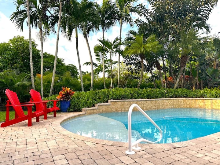 Enchanting Wilton Manors Haven: Outdoor Oasis - Wilton Manors, FL
