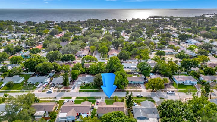 2b 4 Mins To Beach | Pet Friendly, Bbq, Backyard! - Tarpon Springs, FL