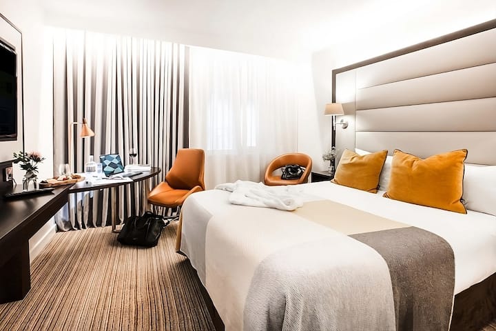 Rare Find! 2 Comfortable Units In Downtown Dublin! - Dublin