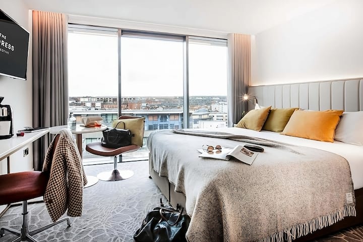 Blissful Getaway! 2 Stylish Units, Prime Location! - Dublin