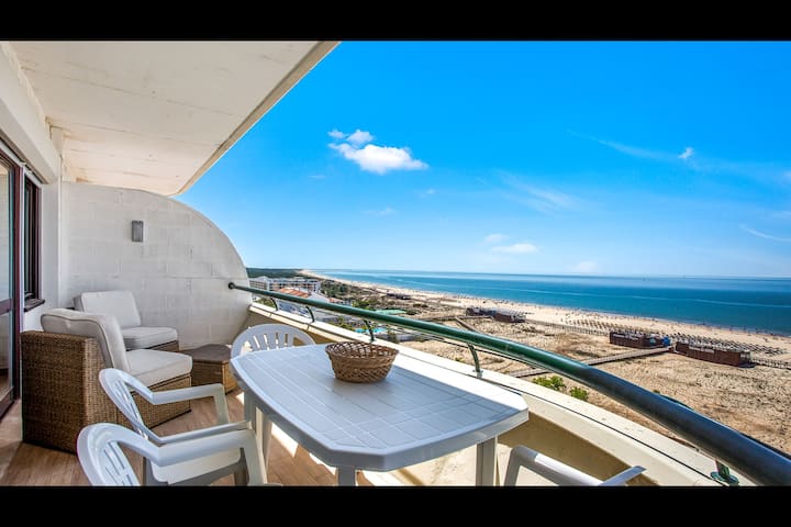 1bdr Apartment W/beach View By Lovelystay - Monte Gordo