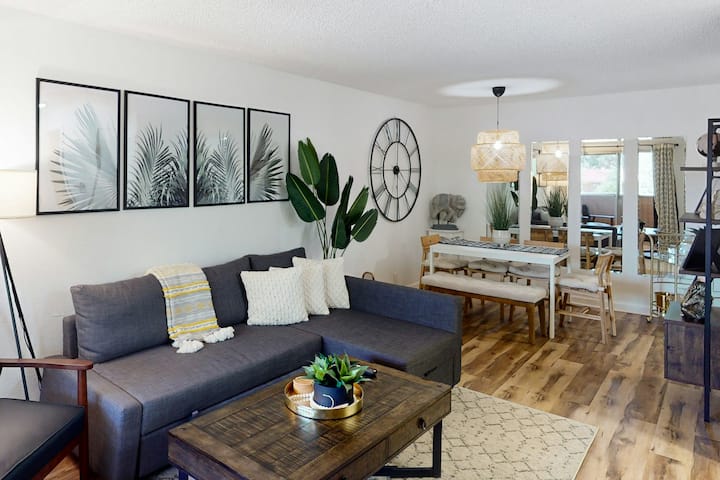 Dreamy 1br Near Downtown With Washer/dryer, Tennis - Palm Springs, CA