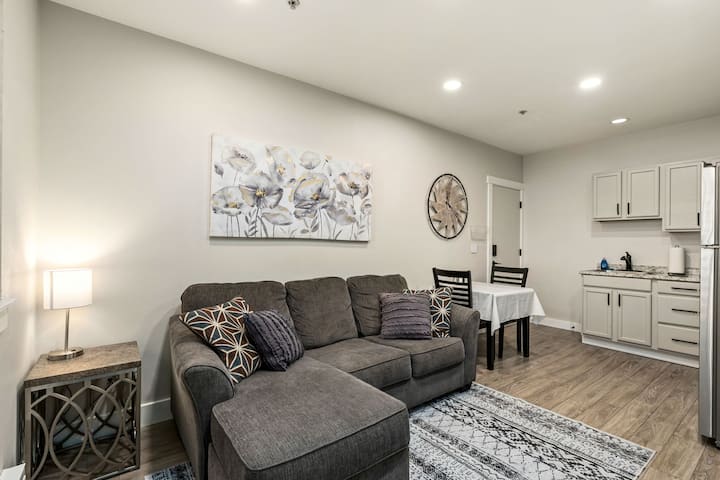 Newly Remodeled One Bedroom  - Pet Friendly - Great Falls, MT