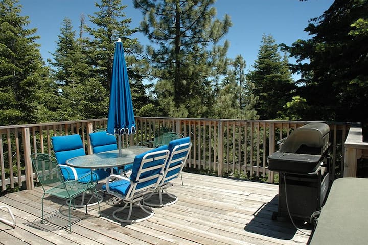 Shean By Hauserman Rentals - Tahoe City, CA