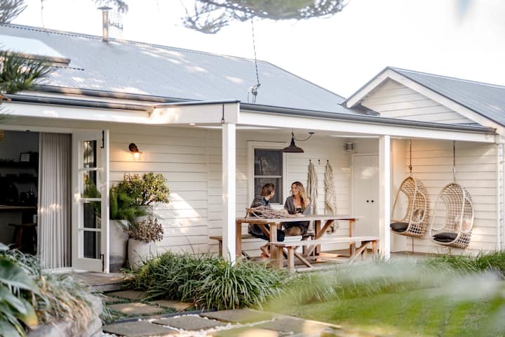 Soul Of Gerringong Cottage - Seven Mile Beach, New South Wales