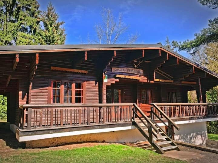 Chalet Spacieux De 8 Chambres - Hotton