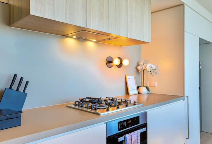 Highrise Best Location 2baths - Melbourne