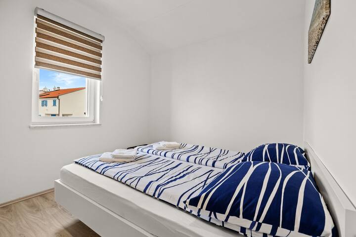 Enchanting Summer Apartment With Sea View - Cres