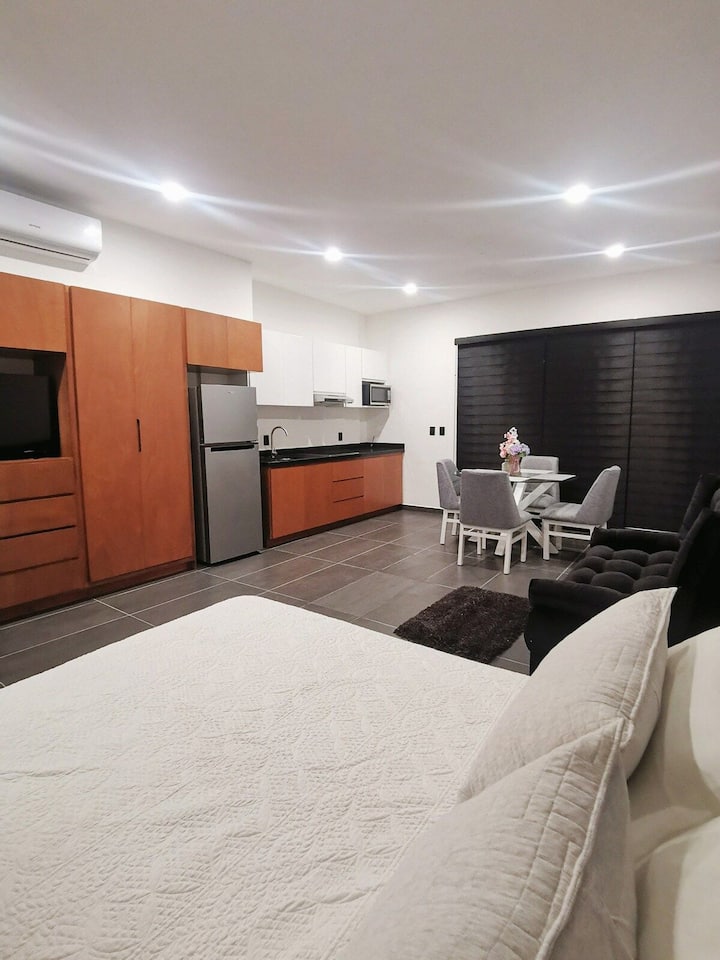 Cozy Loft, Just Half A Block From The Malecon, Wit - Mazatlán