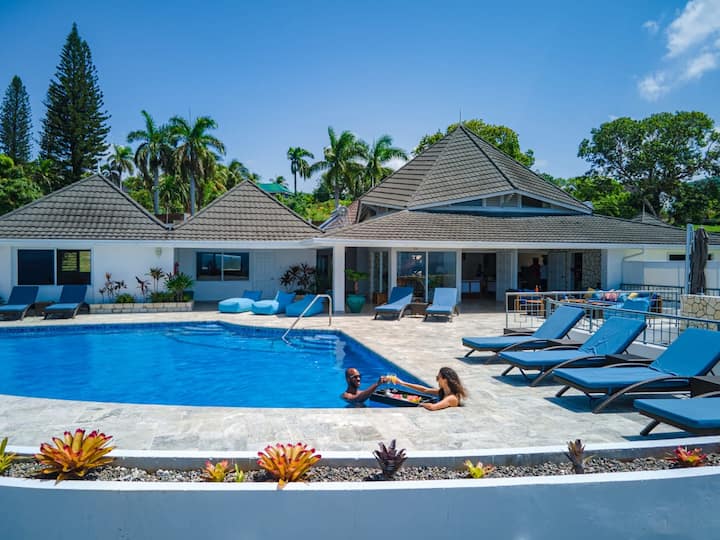 Hospitality Expert Nianna Eden: 7br, Pools, Beach - Montego Bay