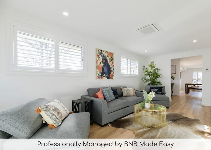 Getaway On Curran | Cbd Escape, Ev Plug, Firepit - Orange
