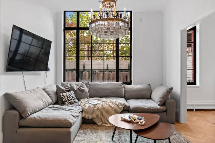 Clinton By Rove Travel 3br Duplex With Backyard - New York