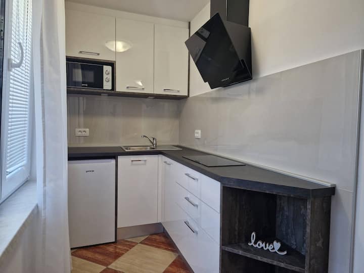 Apartment Brnic Aq 2 - 90 M From The Beach - Baška