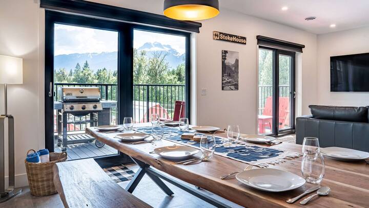 Condo With Hot Tub-stoke House - Revelstoke