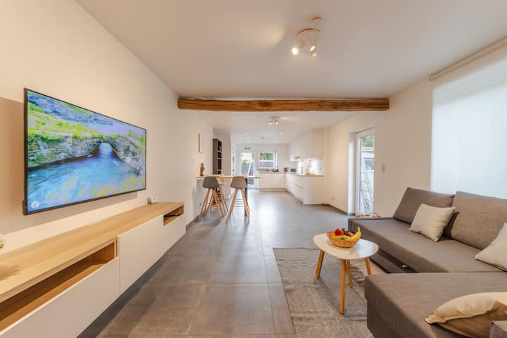 Super Promo! Cascade, Grand Jardin, Chien Ok - Trois-Ponts