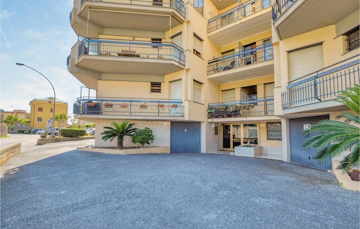 Lovely Apartment In Pietra Ligure - Pietra Ligure