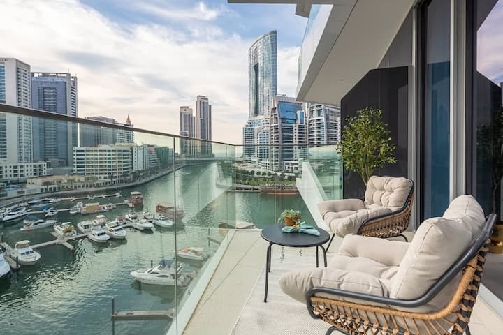Elegant 1br With Captive Marina Views! - Dubái