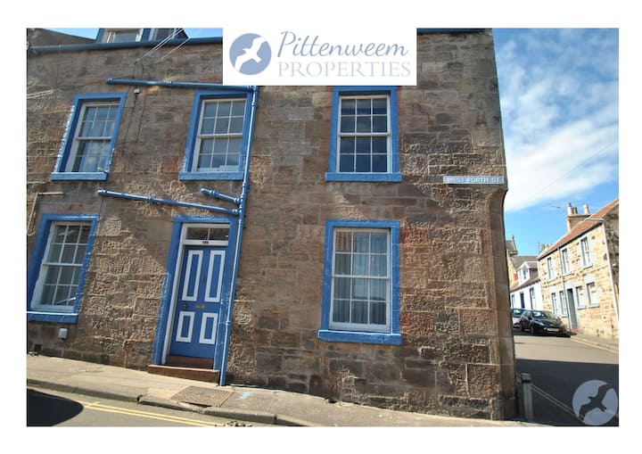 Auld Fisher's Hoist- Traditional Home By The Sea - Anstruther
