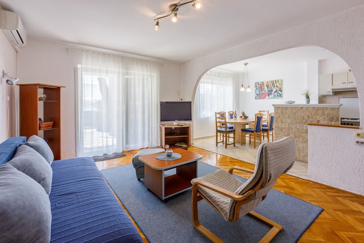 Appartement Alex (79041-a2) - Crikvenica