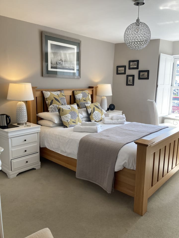 King-salle De Bain Et Douche-king-vue Sur Rue-bail - Coverack