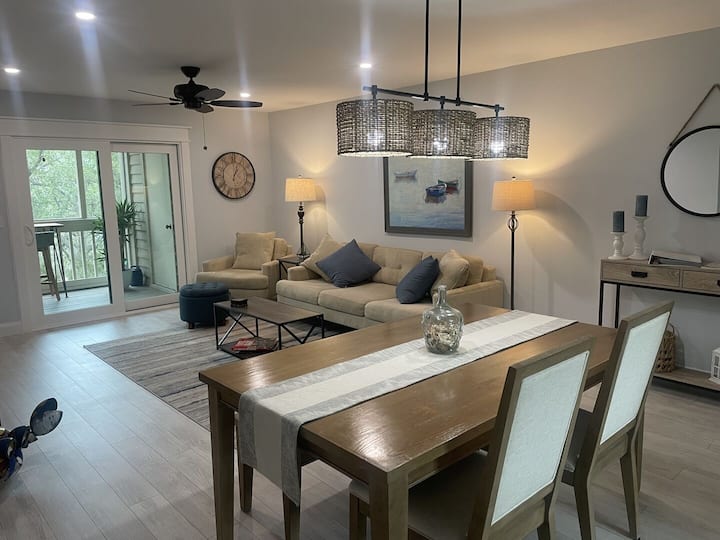 2bd Marsh Views! Neighborhood Pool! Dog Friendly! - Seabrook Island, SC