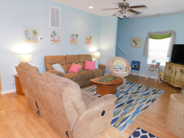 Accessible 5br W/ Lift + Deck | Walk To Beach, Sit - Garden City