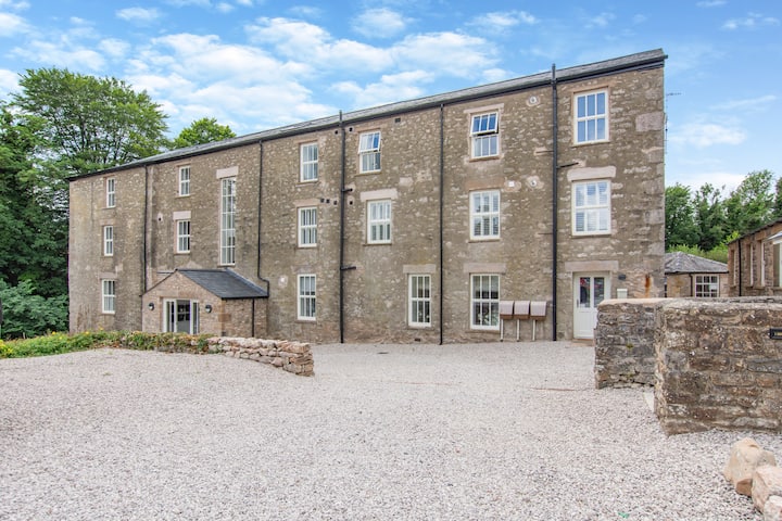 Bronte House - Kirkby Lonsdale