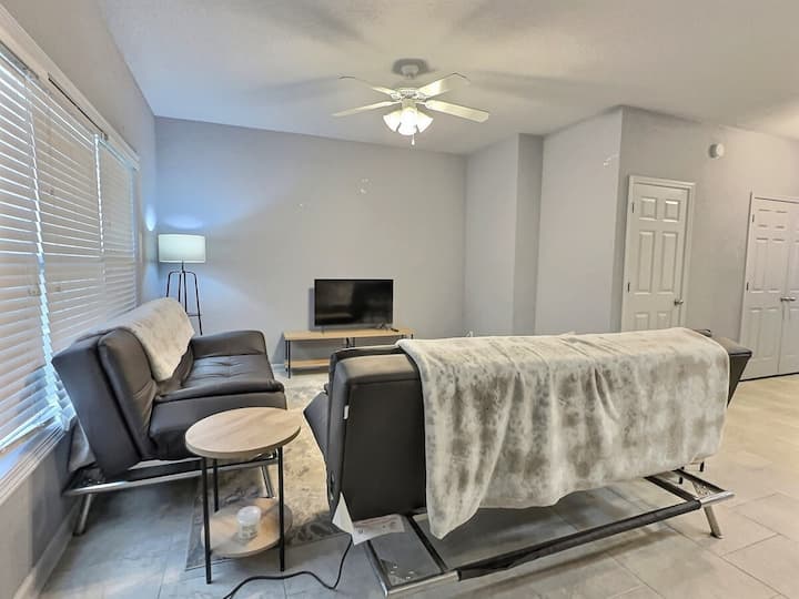 Spacious 3/2.5 In Prattville! - Crescent Lake, Millbrook