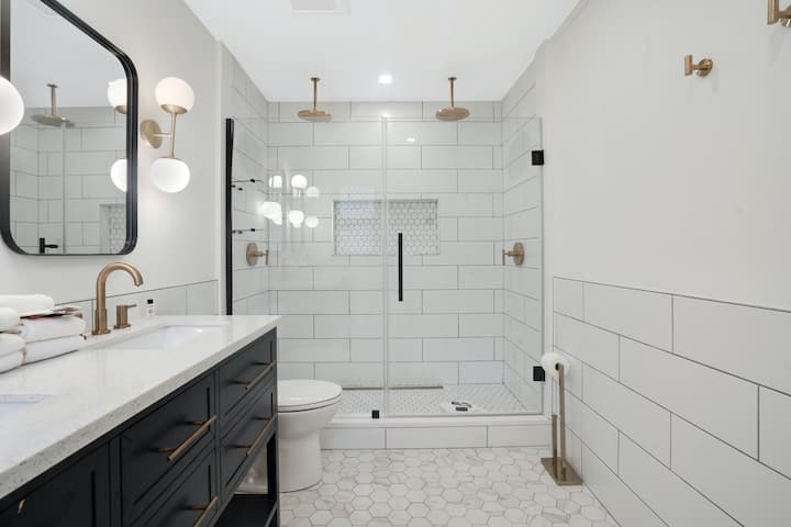Premium 1 Bedroom Bungalow Walking Distance To All - Montauk, NY