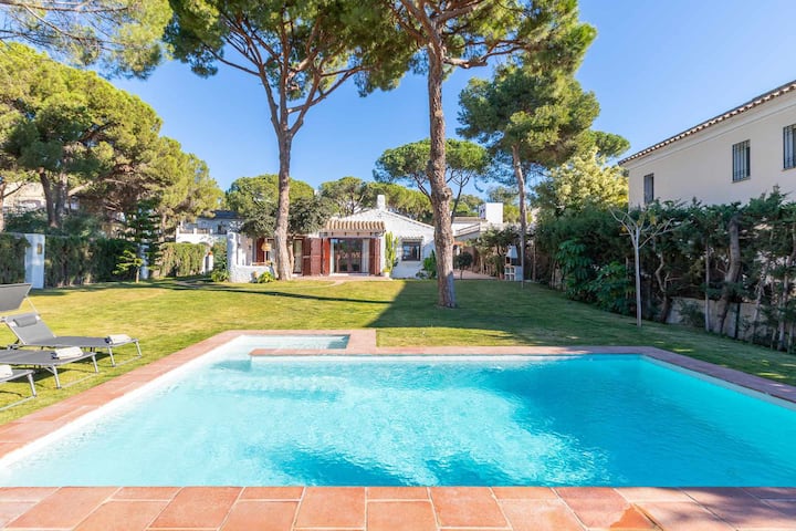 Villa Alconada Marbella Casa De Playa - Marbella