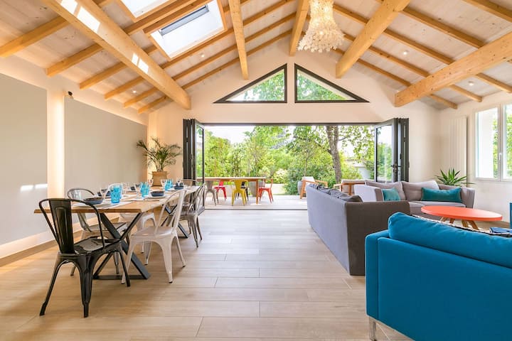 Le Chateaubriand Belle Maison Dans Un éCrin De Ver - Dijon