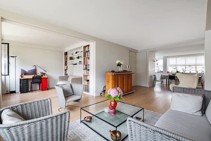 Contemporary Heights By Veeve - Neuilly-sur-Seine