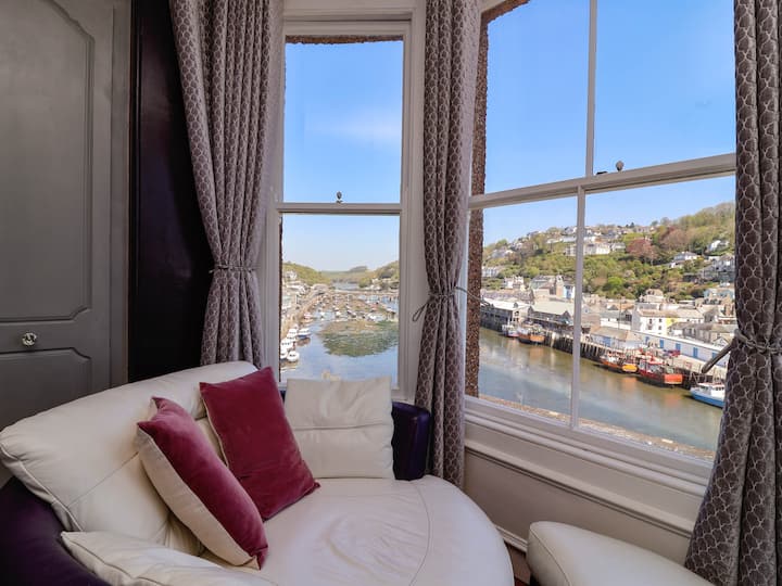 Albany - Looe