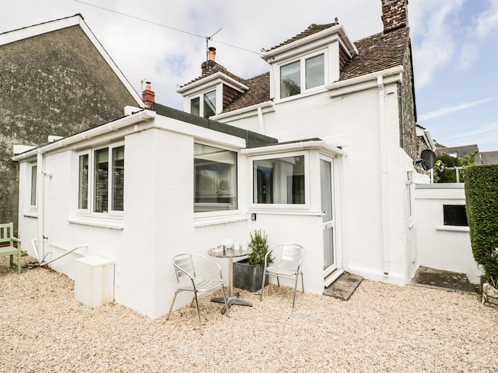 40 The Ridgeway - Weymouth
