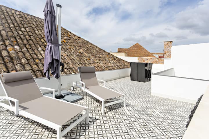 Central, Avec Terrasse Et Vue Sur La Ville - Tavira