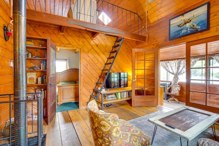 Bisbee Vacation Rental W/ Mountain Views & Sunroom - Bisbee, AZ