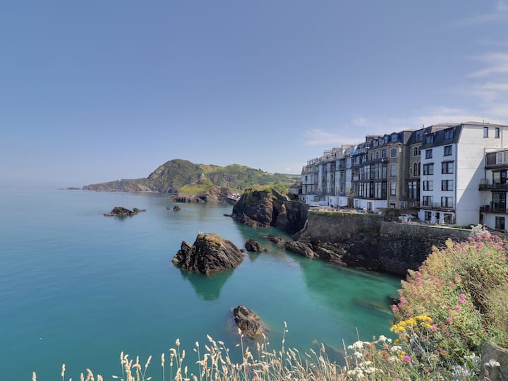 1 Cheyne Beach Apartments - Ilfracombe