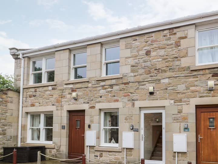2 Apple Tree - Beadnell